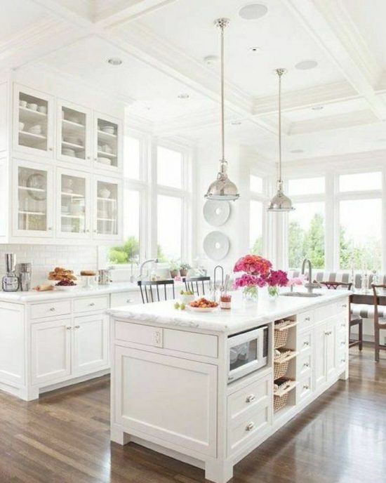 11 Bright White Kitchens - COCOCOZY