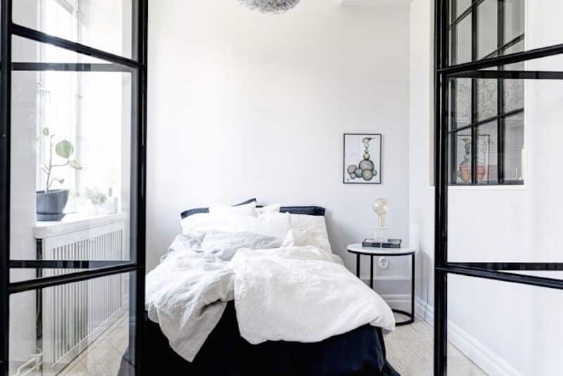Compact Quarters - Chic Apartment Tour COCOCOZY