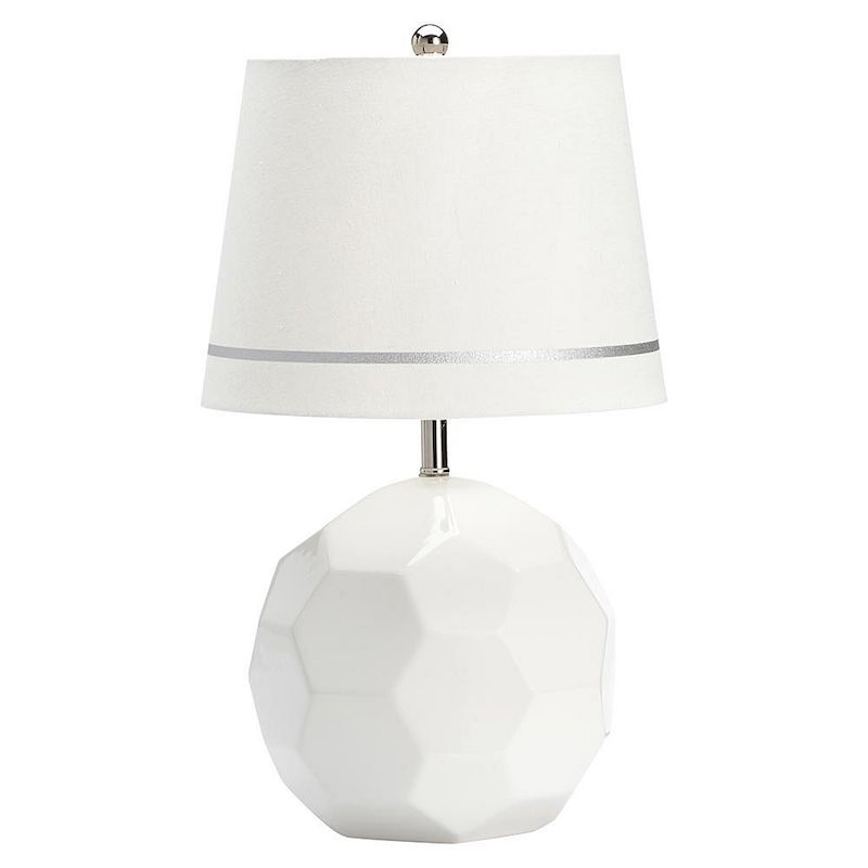 11 Lovely White Lamps COCOCOZY